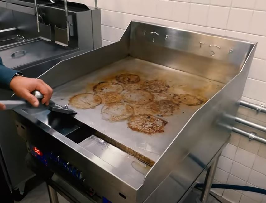 How to clean a Griddle by Imperial — Amechef Restaurant Equipment